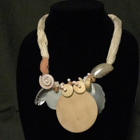 Jewelry | Chunky Beach Shell Necklace S12 | Poshmark